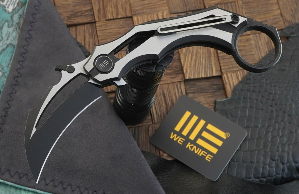 Складной нож-керамбит We Knife Cryonix, сталь M390, BW/S, рукоять титан