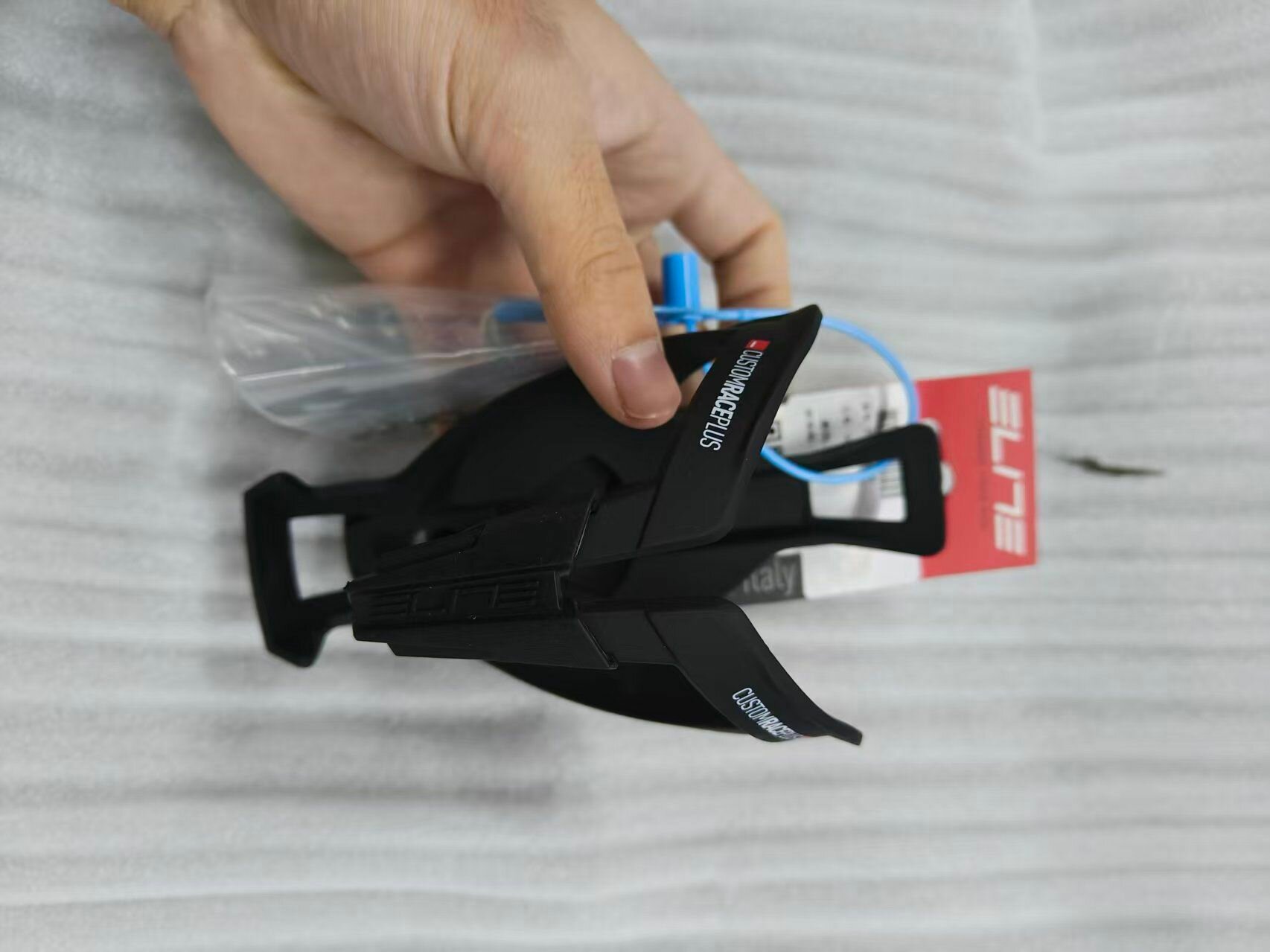 Флягодержатель Elite Custom Race Plus Black Soft Touch — фото 1