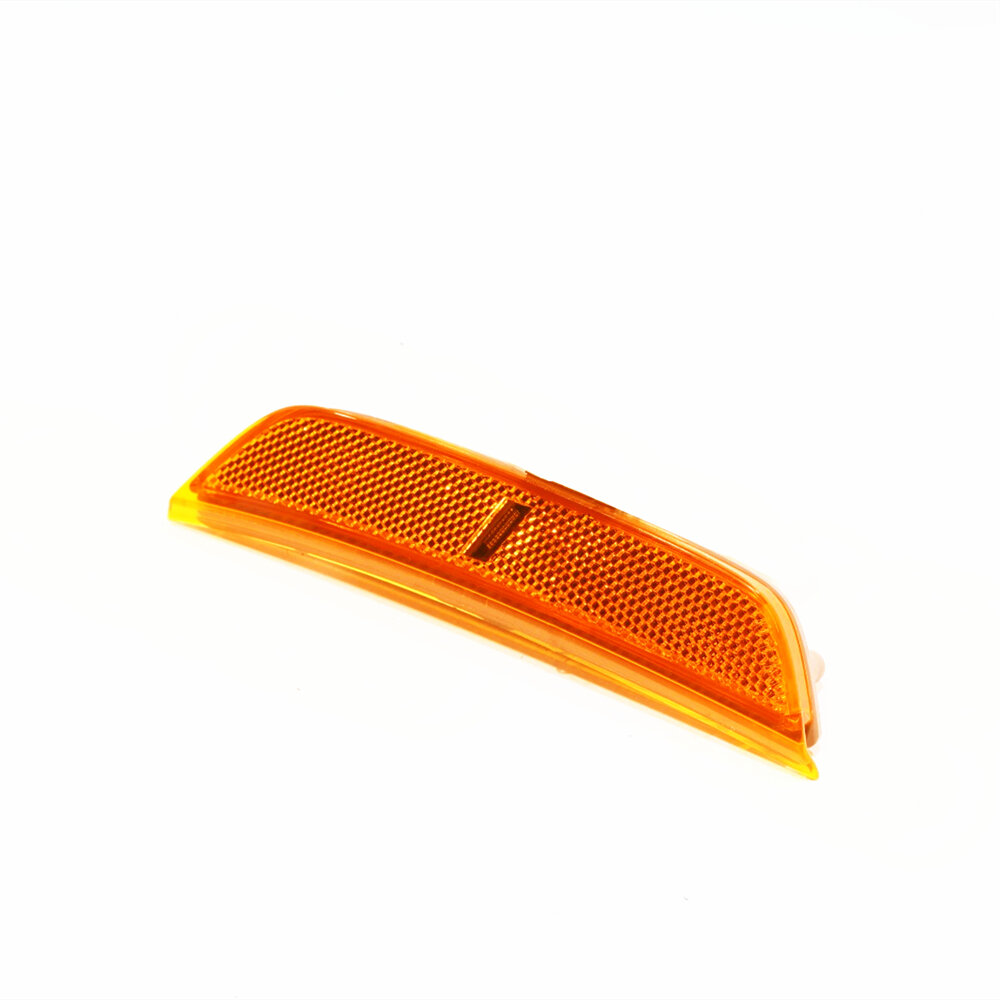 For GM Side Marker Lamp 84763116