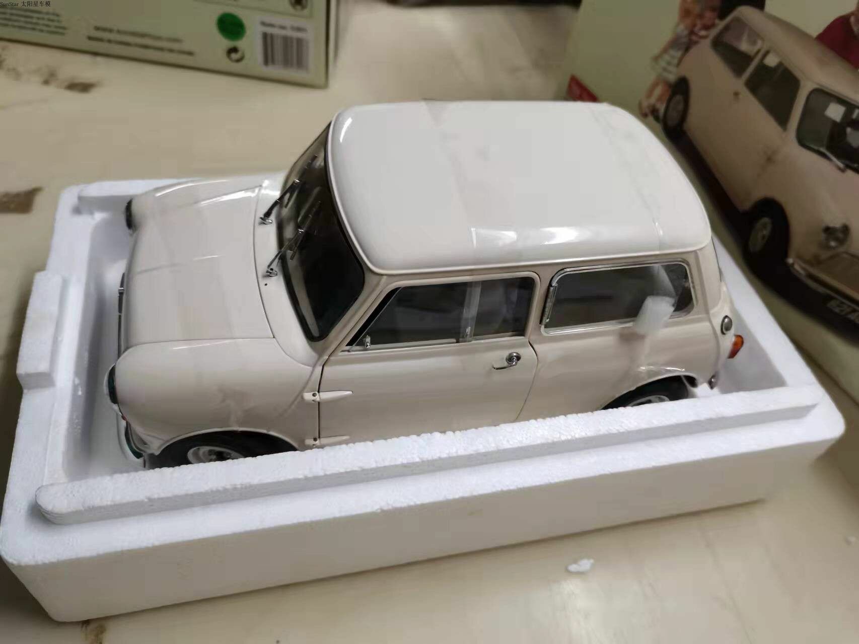 SunStar 1/12 Миниатюрная модель автомобиля Morris Mini Minor Austin 1959 года, изготовленная из литого под давлением металла