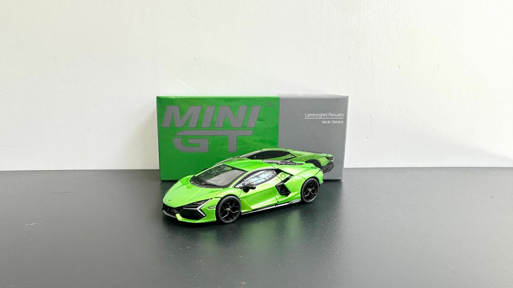 Машинка Коллекционная модель автомобиля MINIGT #707 Porsche 901 1963 1:64 масштаб, багуардовый цвет, легендарный суперкар