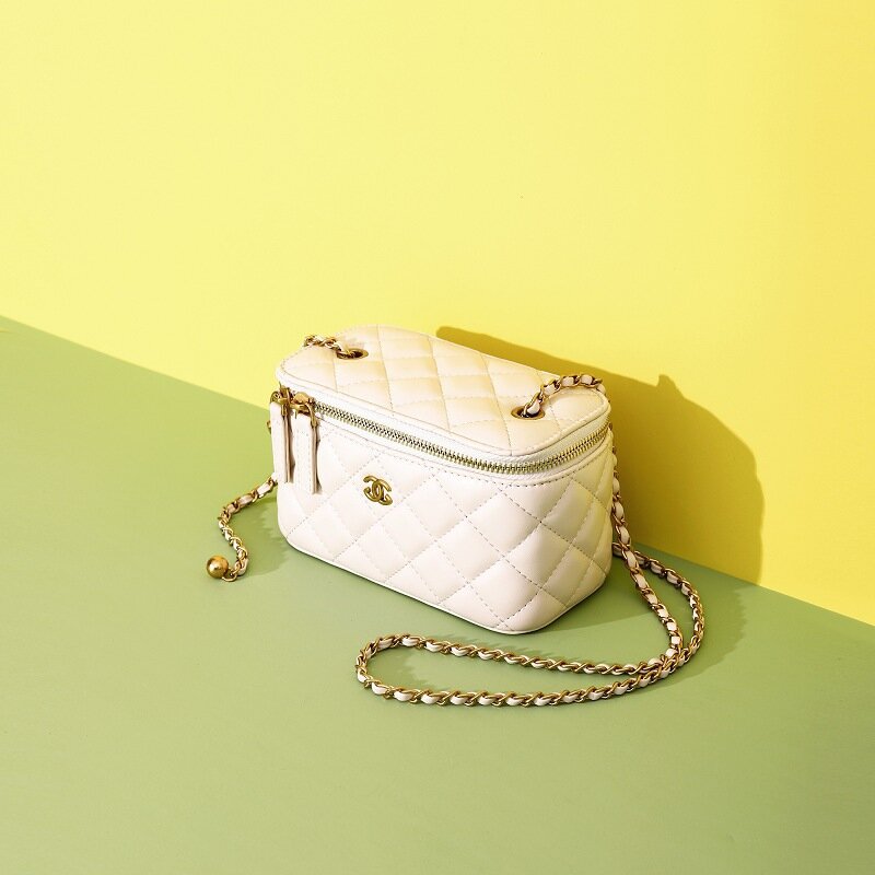 Мини-кошелек 2025 Новый модный маленький стиль Chanel цепочка сумка золотая шарик квадратная сумка для женщин сумка для помады кроссбоди поясная сумка