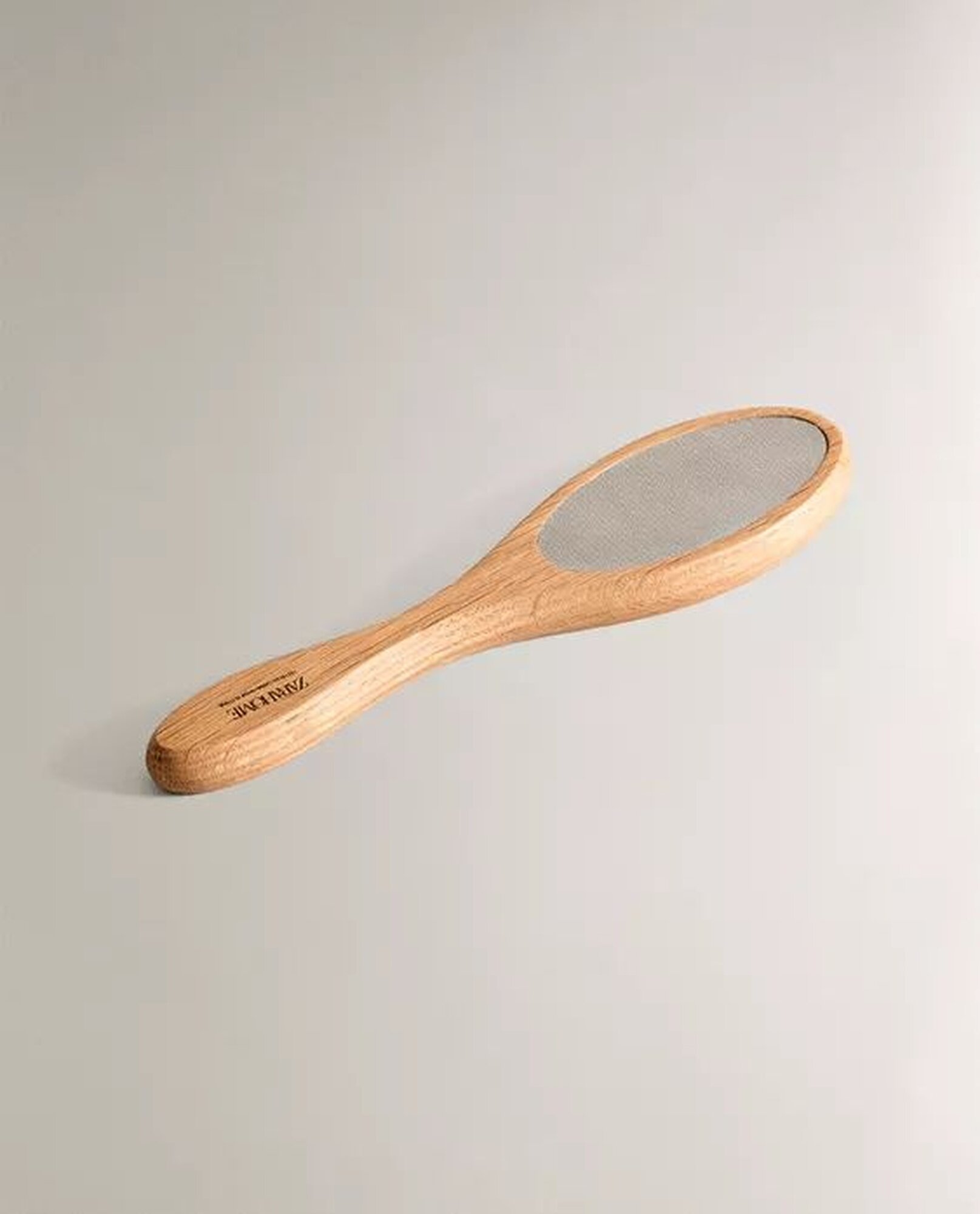 Терка педикюрная ZARA HOME 6517/489/052 - из стали с деревянной ручкой, 1 шт, 20 х 5 х 1 см, цвет светло-бежевый