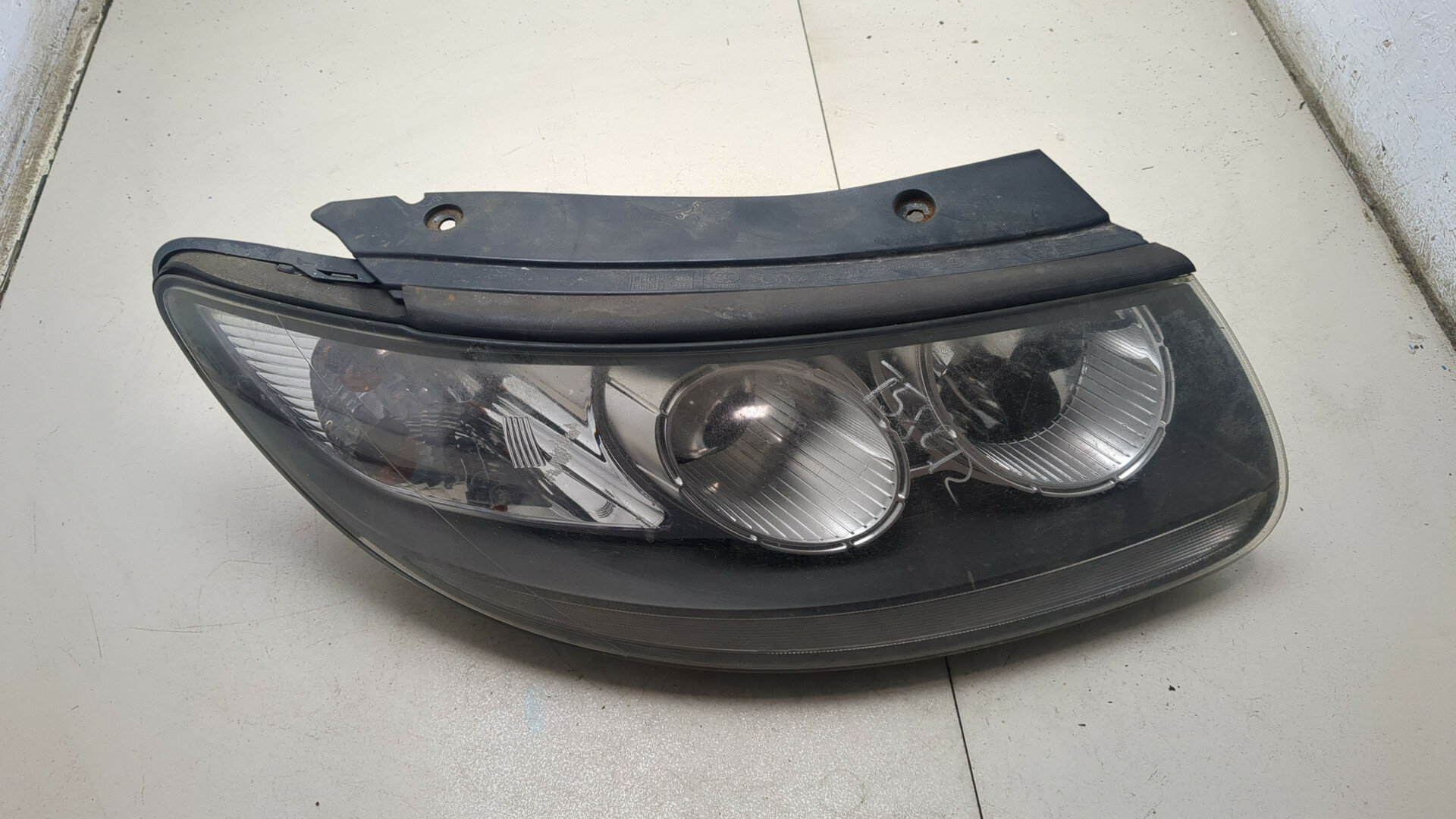 Фара (передняя) правая Hyundai Santa Fe Б/У