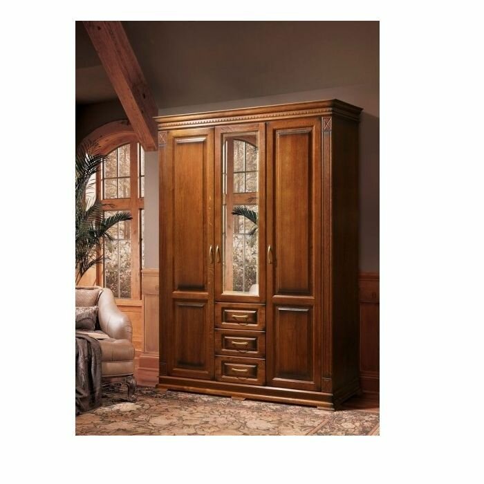 Шкаф трёхдверный деревянный Верди 031 из массива сосны