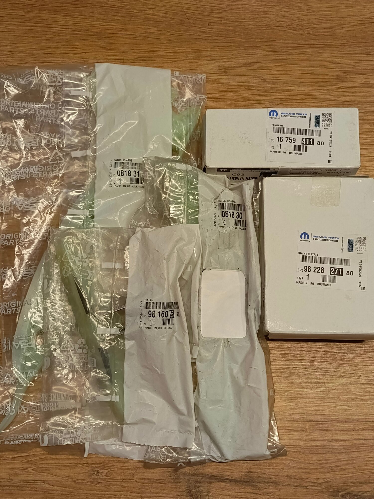 Комплект цепи ГРМ PEUGEOT/CITROEN EP6 1.6 150 л. с. арт. 9822827180; 1675941180; 9816058680; 081831; 081830