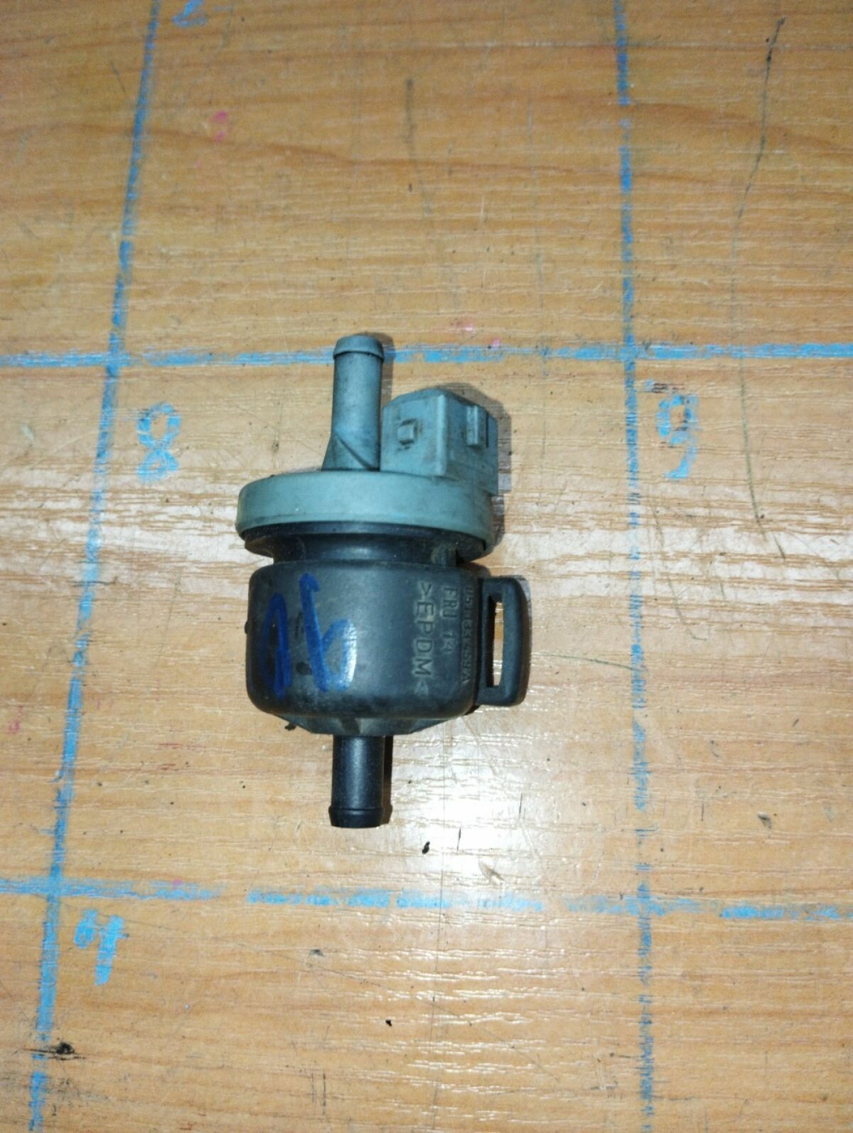 Клапан вентиляции топливного бака Гольф 3 1,8 Б/У с пробегом