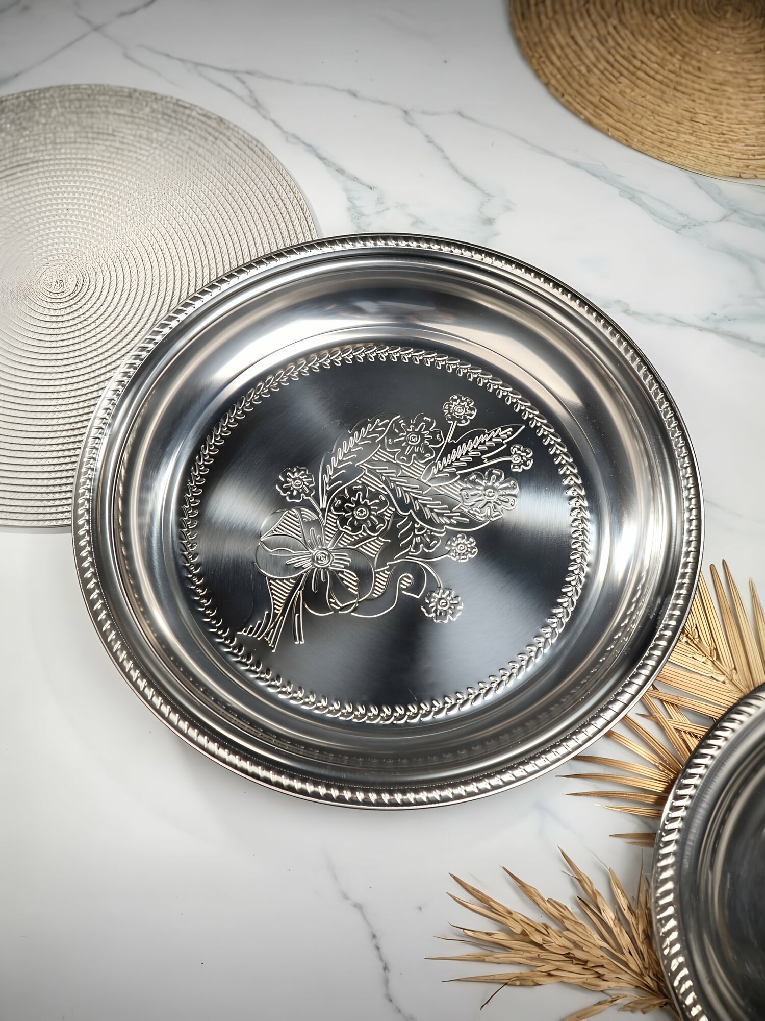 Поднос круглый из нержавеющей стали 40 см с бортиками и рисунком для чая и фруктов Y4-4952