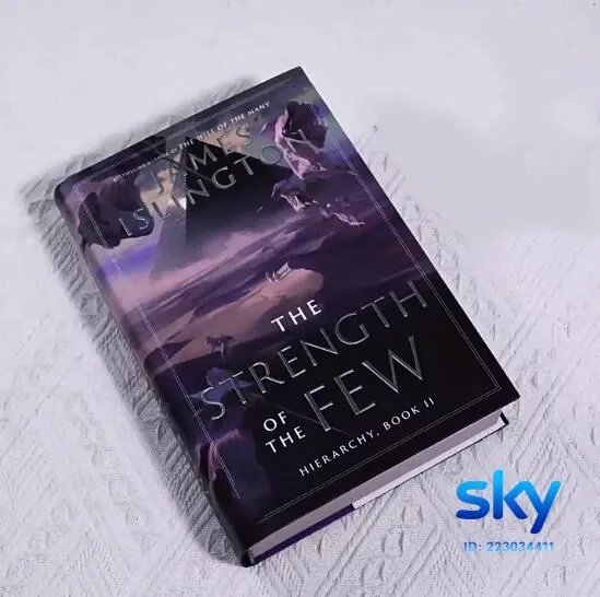 Книга The Strength of the Few /Сила Немногих/Джеймс Излингтон /Твердая обложка /Эпическое фэнтези