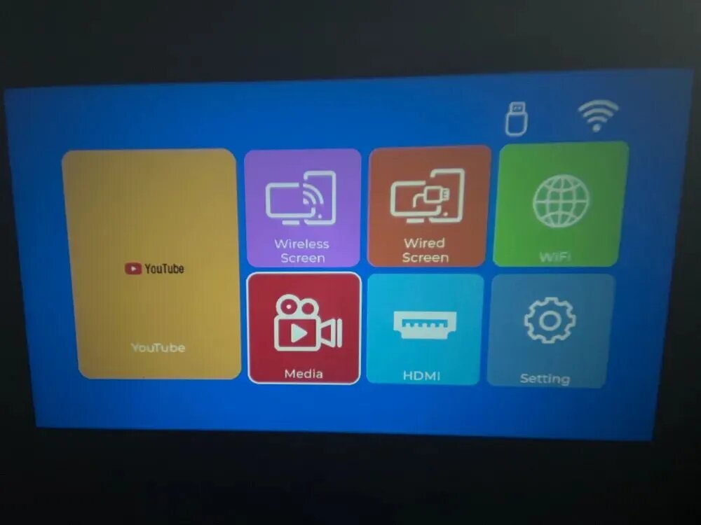 Гобо-проектор белый, разрешение 1024x768, LED, с динамиками и Wi-Fi, 190x150x119 мм — фото 1