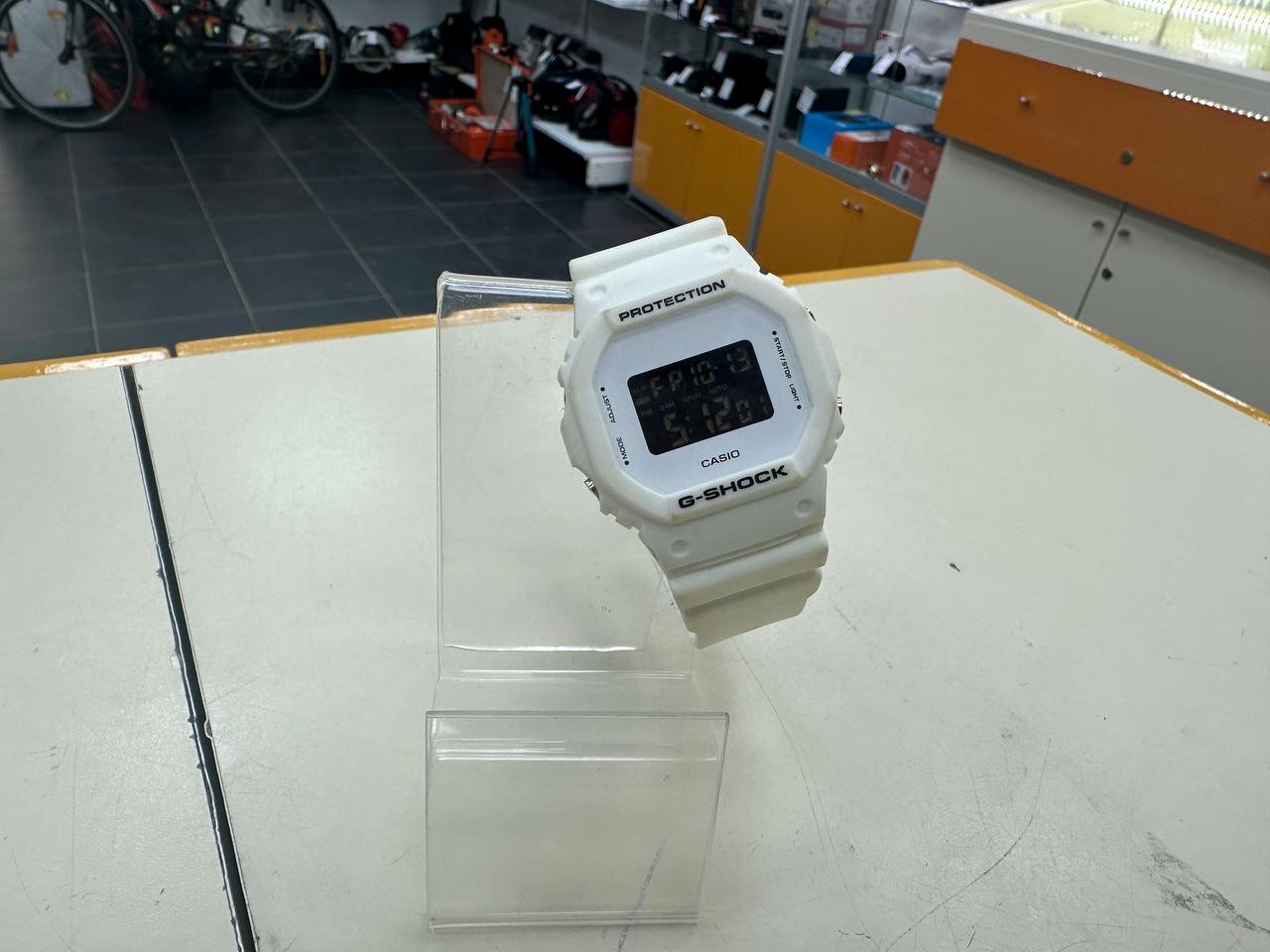 Часы наручные Casio GW-M5600