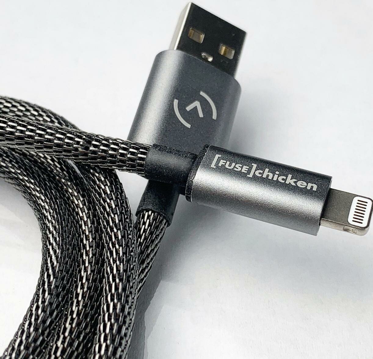 Кабель Fuse Chicken "Shield", для iPhone, USB-A, Lightning, металлическая оплетка, 1 метр
