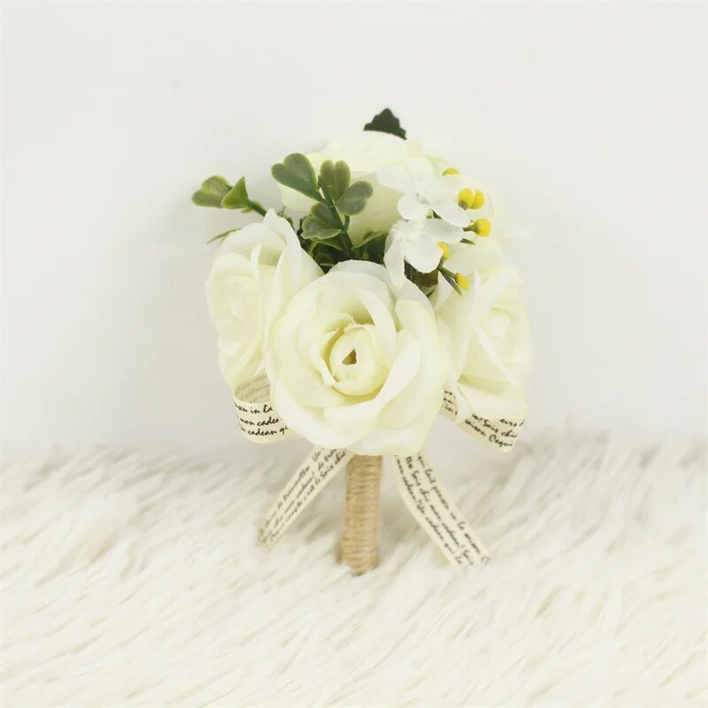 Бутоньерка белая с розами, corsage-C