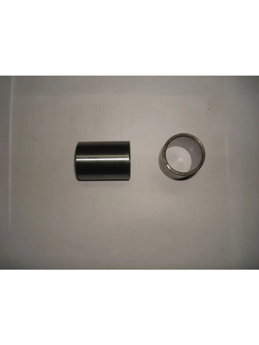 Втулка шкворня CPCD10-18 (нижн.)2007.09- R840-220004-000