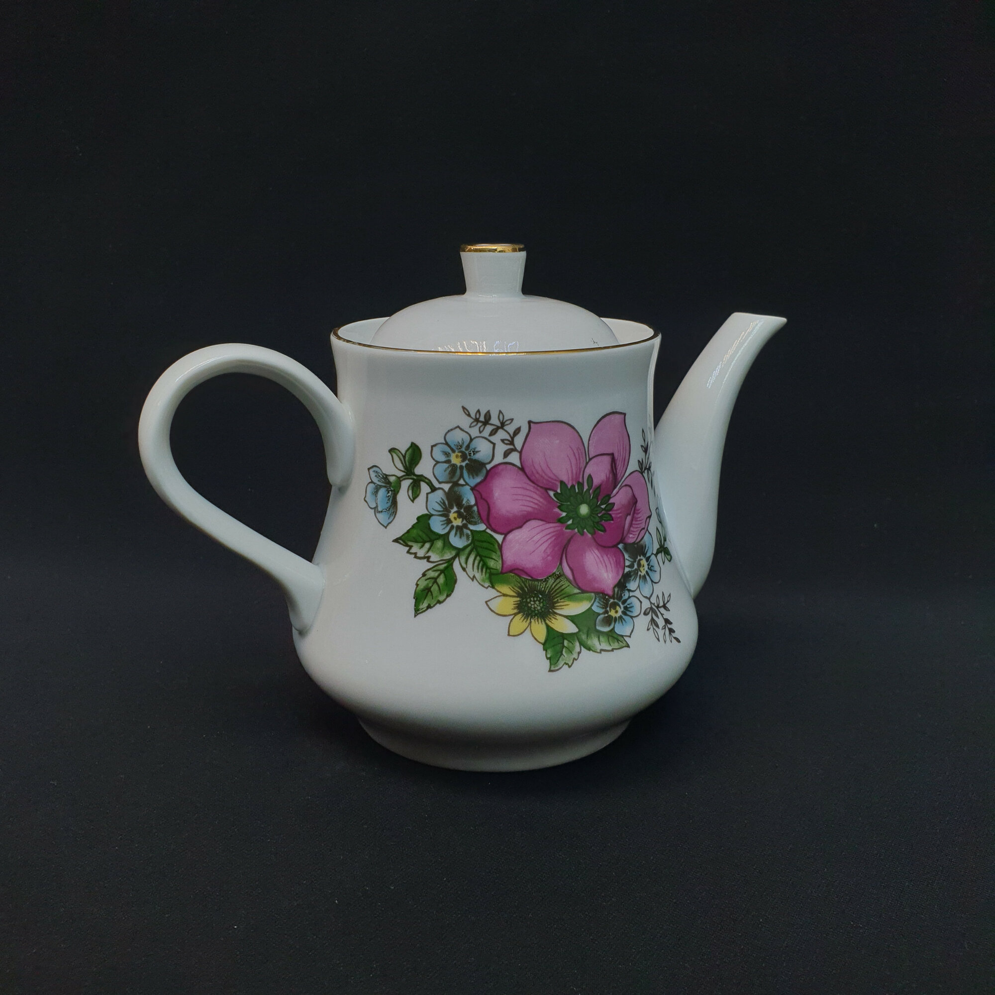 Винтажный заварочный чайник Пролетарий, фарфор 0.5 л, СССР.