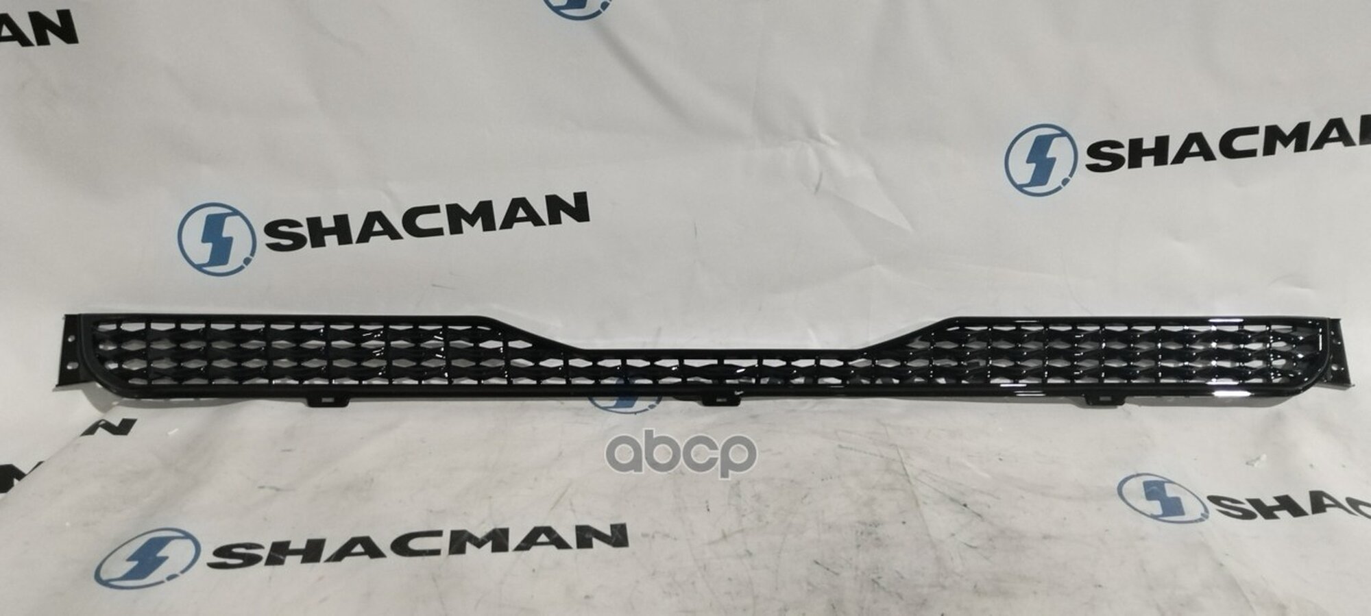 Верхняя решетка бампера SHACMAN X5000 оригинал Shacman арт. DZ97189623054