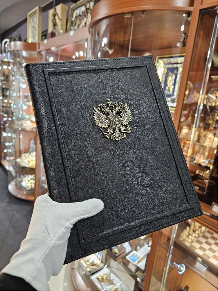 Папка герб РФ, экокожа цвет черный на магните, бронза
