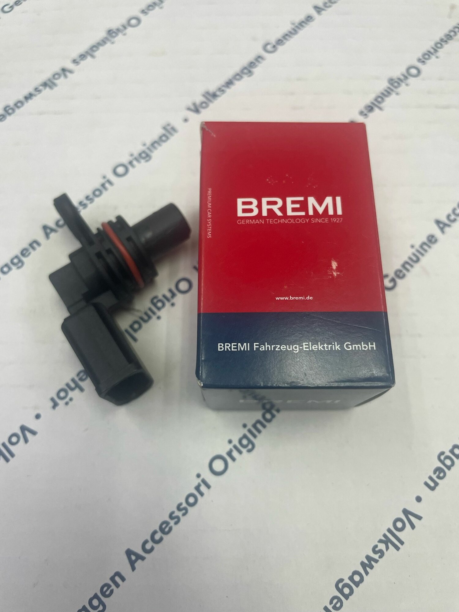 60022 Bremi Датчик положения распредвала для VW GOLF V (2003-2009)