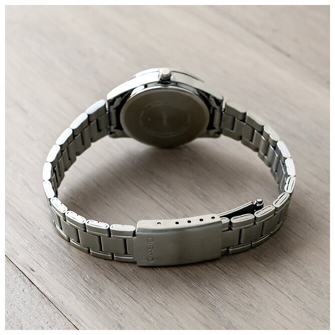 Наручные часы CASIO Collection, серебряный, серый — фото 1