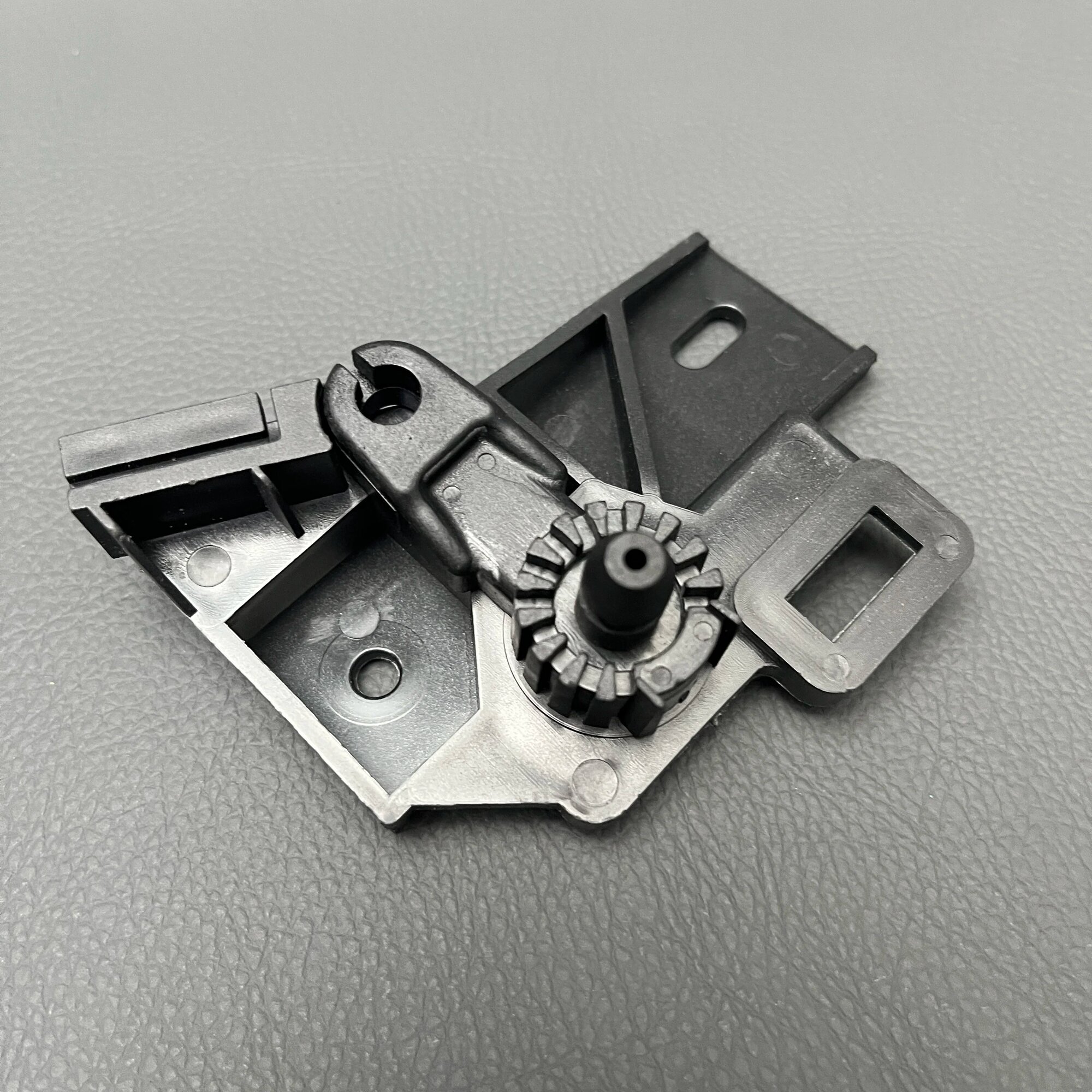 Кронштейн для снятия капота двигателя для Skoda Octavia Superb Rapid Karoq Kodiaq VW Golf 7 MK7 6RD 8235339 B 6RD 823633