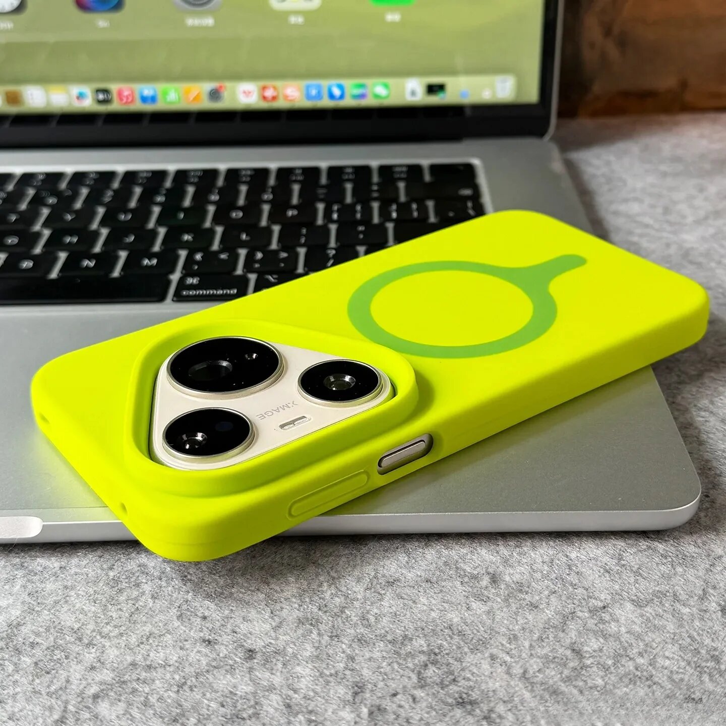 Зеленый силиконовый чехол Pura 90 Pro Max, Fluorescent Green