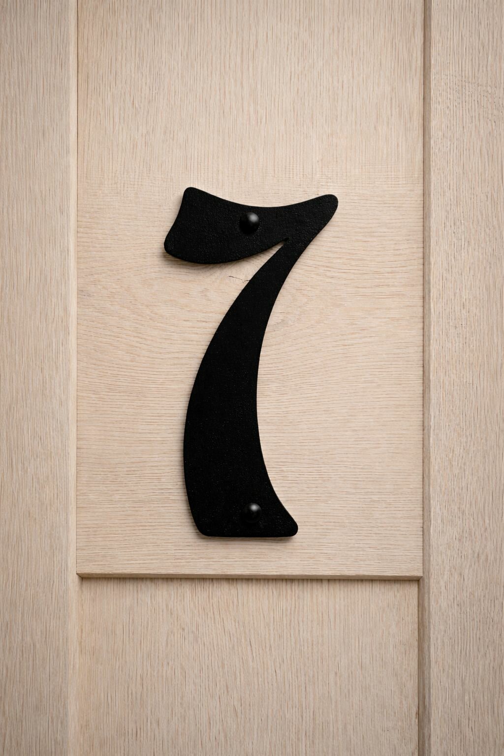 Цифра большая 7 170х96 мм, металл 0.5-0.7 мм, черная. Цифры на дверь, номер квартиры (Ф)