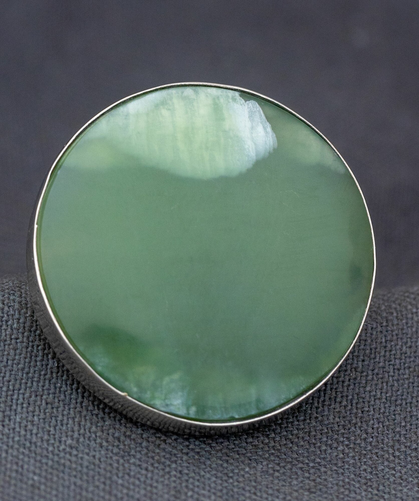 Кольцо, нефрит