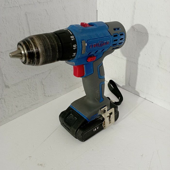 Шуруповерт Trigger 20103