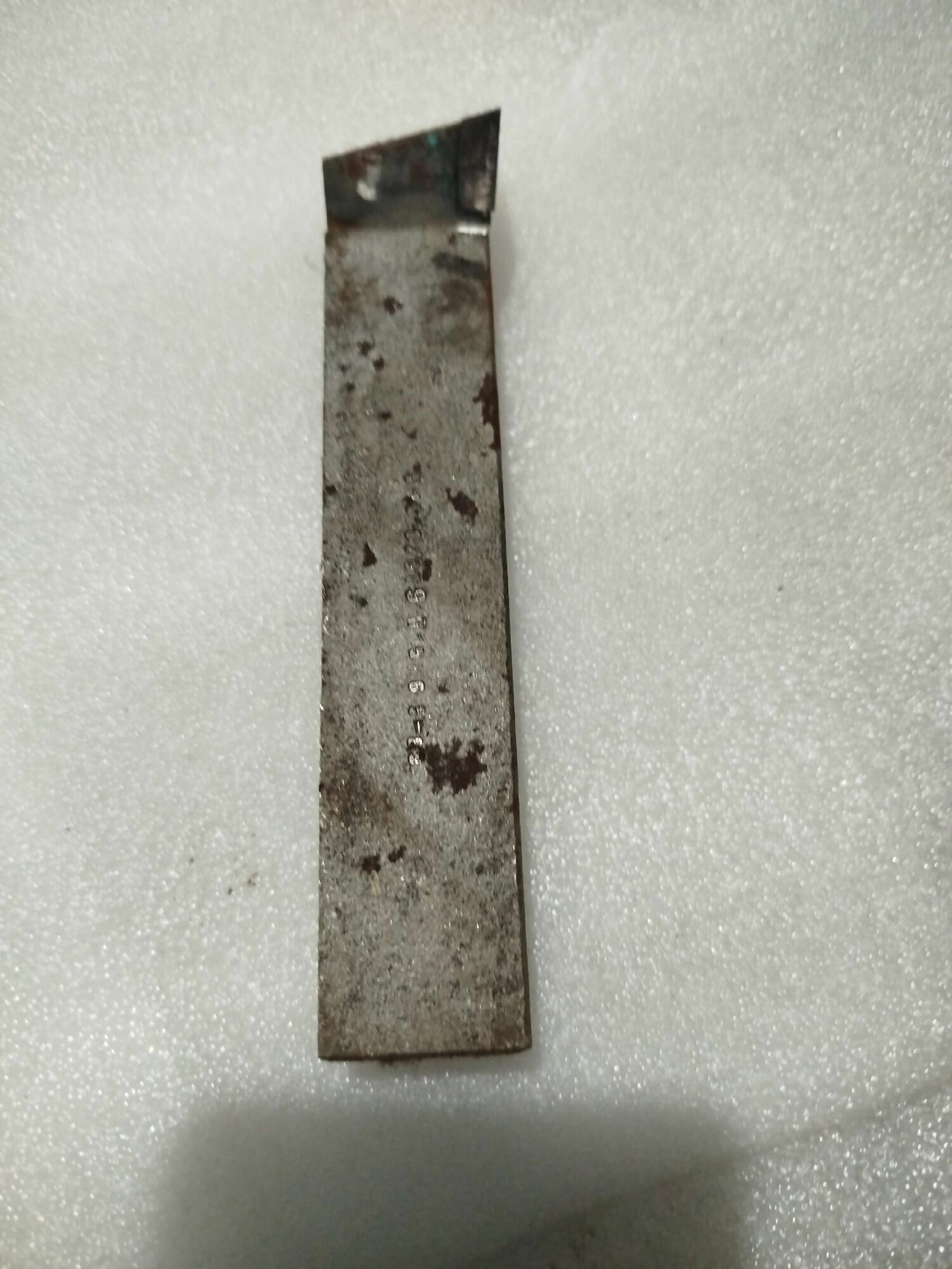 Токарный резец проходной отогнутый Т15К6 20x30х140