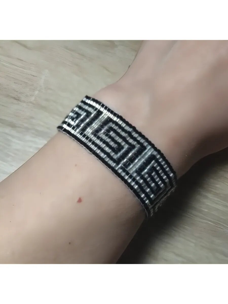 Браслет, бисер