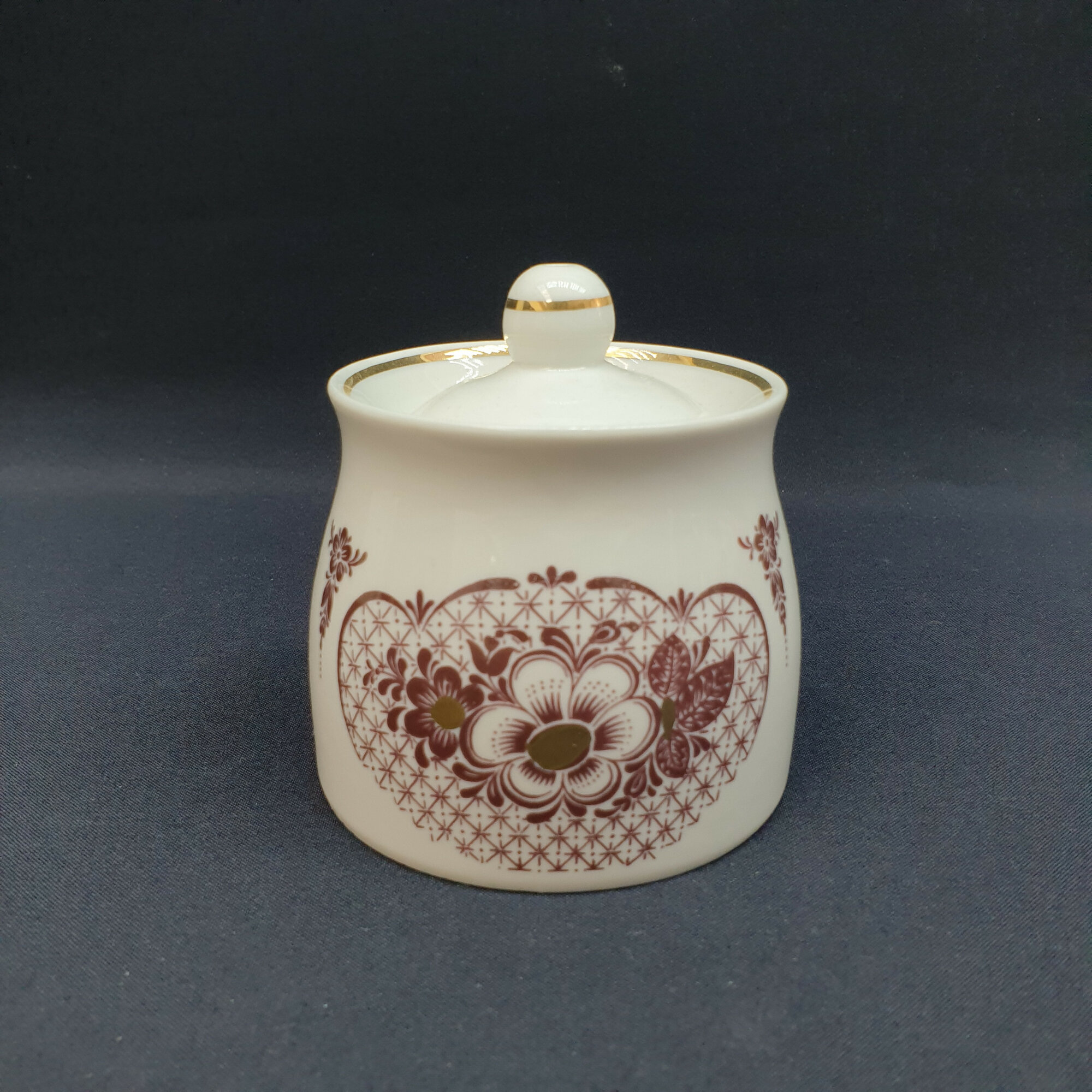 Винтажная сахарница Вербилки, фарфор 0.4 л, СССР