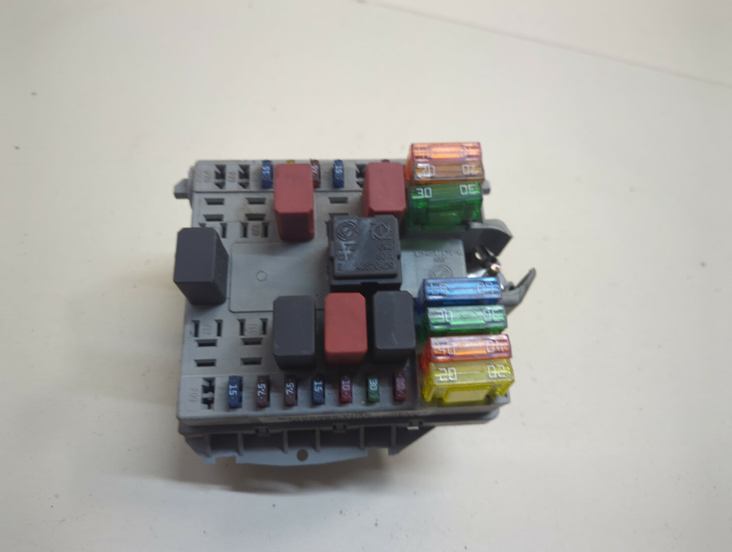 Блок предохранителей Fiat Doblo Б/У