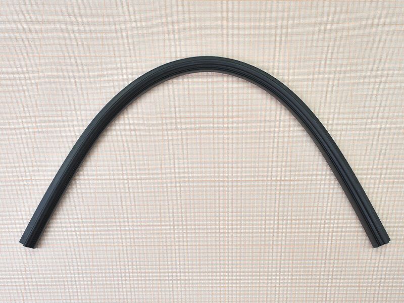 Уплотнительная резина дверцы Beko 45см 1882470200