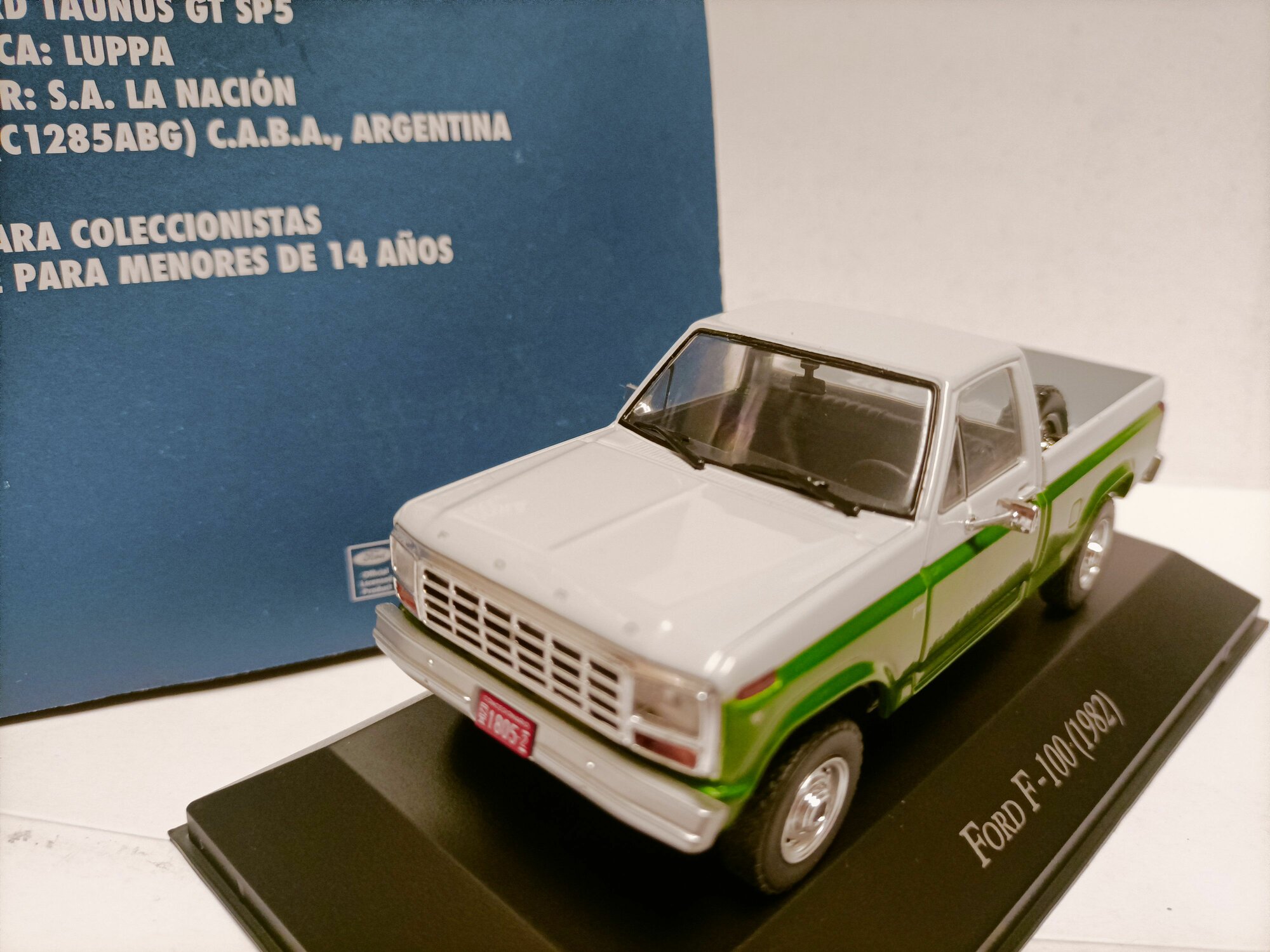 Ixo Altaya Масштаб 1:43 Модель грузового пикапа из сплава Ford F-100 1982 года Зелено-серый