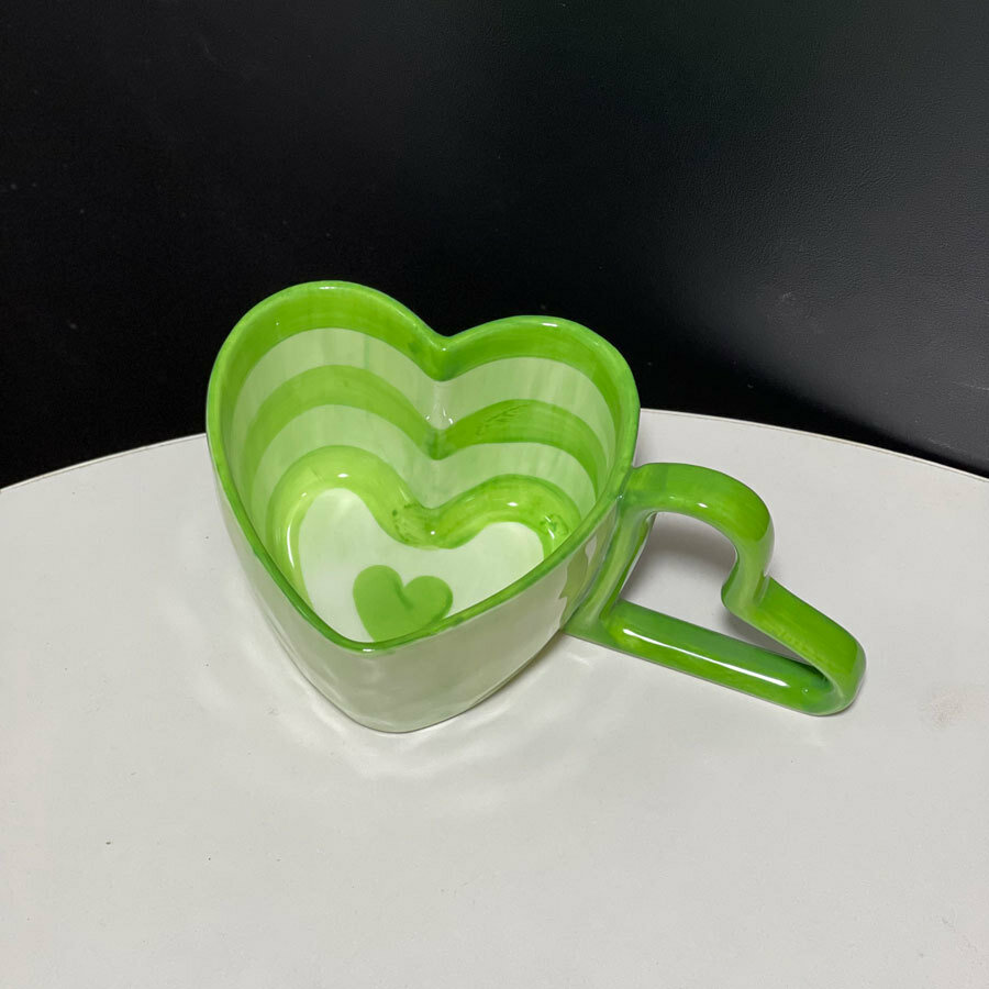 Креативная керамическая кружка в форме сердца с ручкой в виде сердца, раскрашенная вручную, с подглазурной росписью, чашка для кофе, ручной работы, чашка для завтрака в форме сердца.