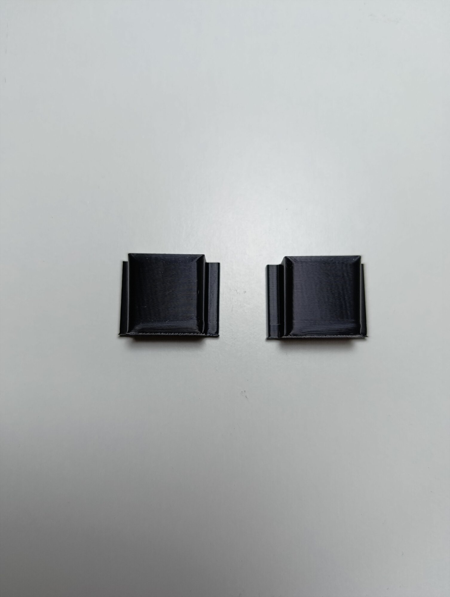 Фиксатор двери задний Subaru Legacy (2шт.)