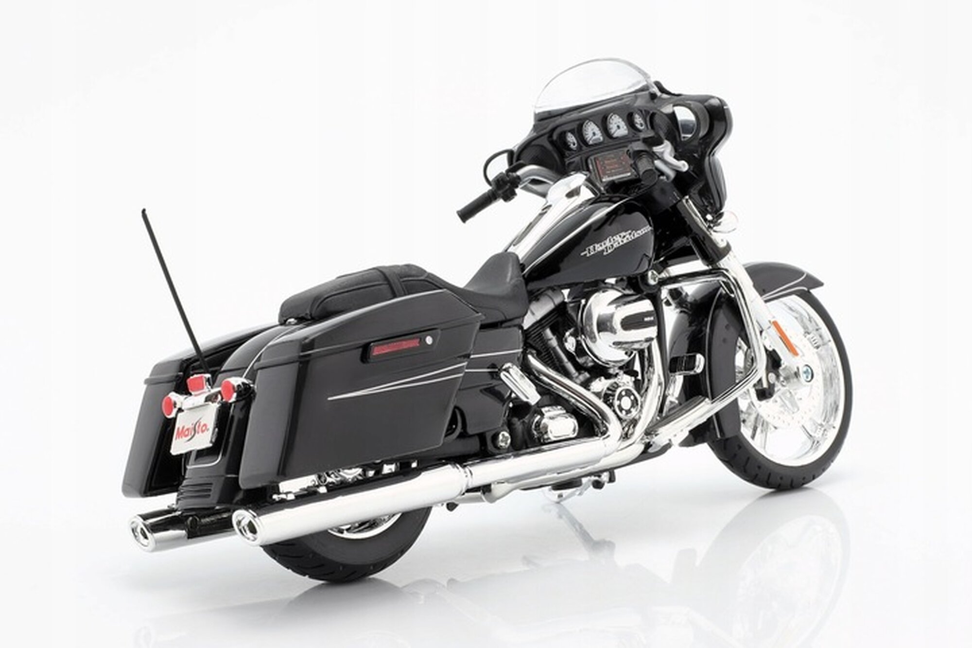 Игрушечный транспорт Maisto- Мотоцикл HARLEY-DAVIDSON STREET GLIDE SPECIAL 2015, 1:12 - 32328