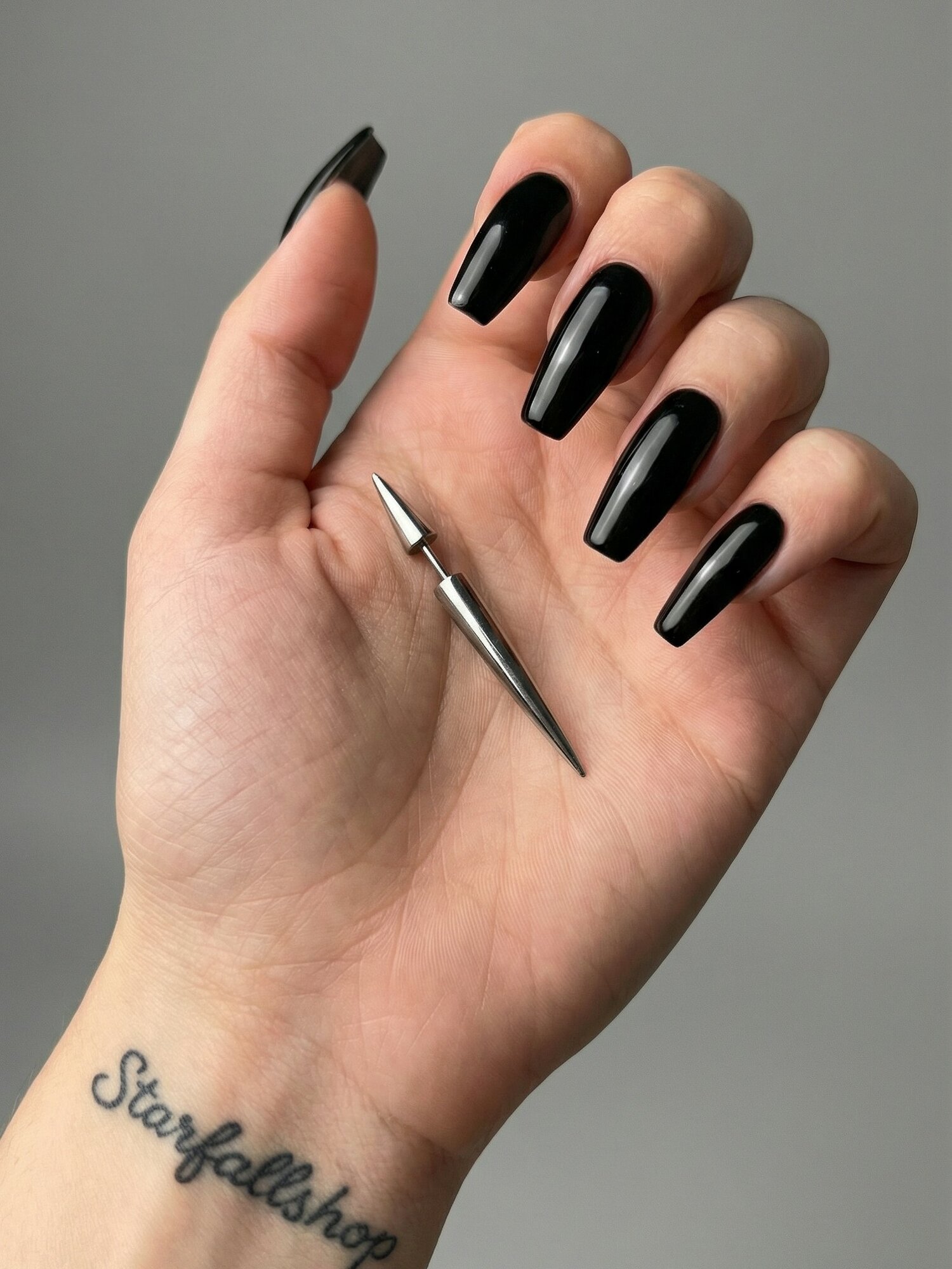 Моносерьга