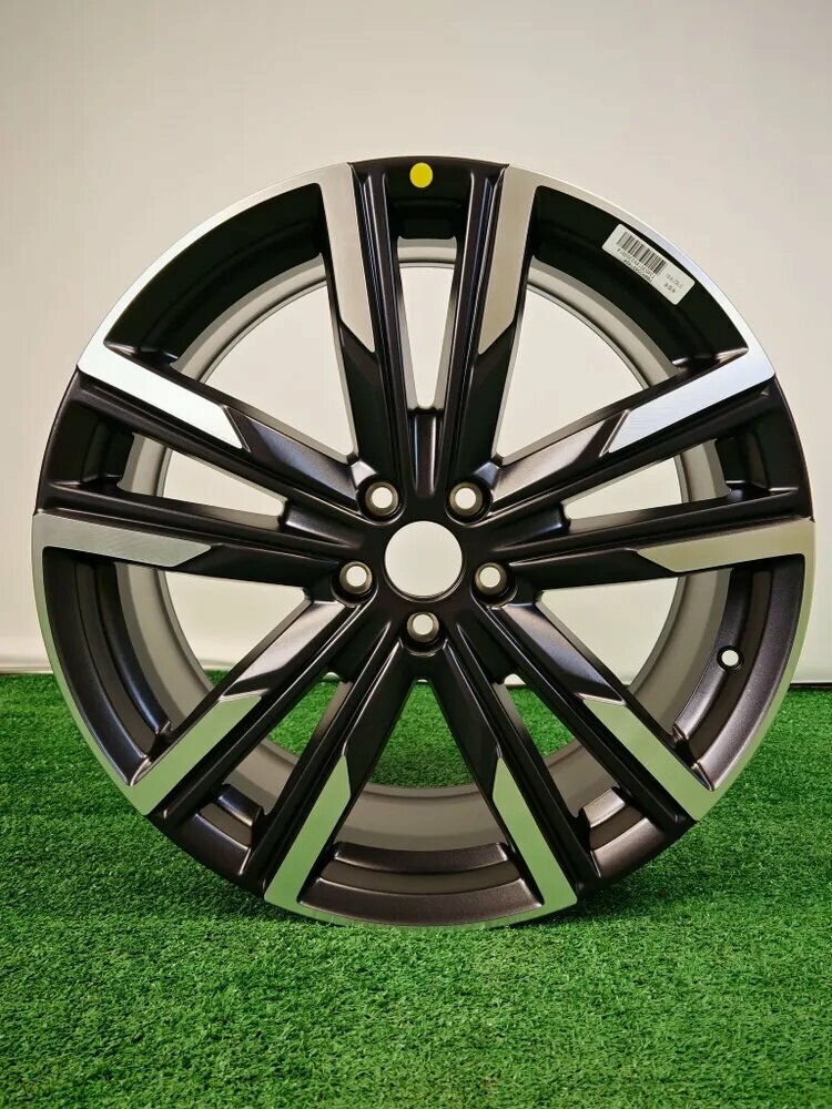 Geely Колесный диск Литой 20x8" PCD5х108 ET52 D63.4