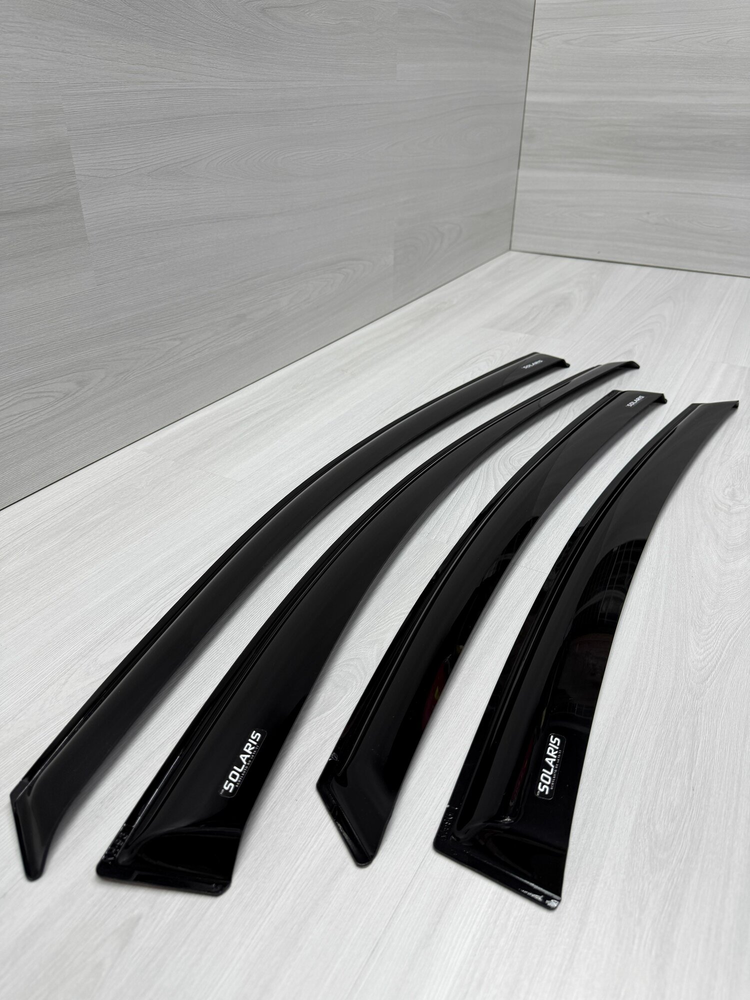 Дефлекторы (ветровики) окон для Hyundai Solaris седан 2010-2017 (Хендай Солярис)