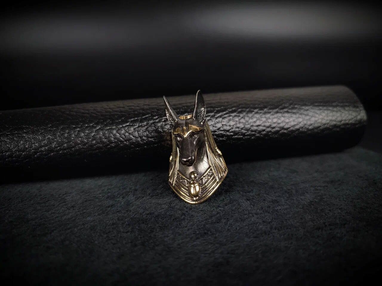 Бусина "Анубис"