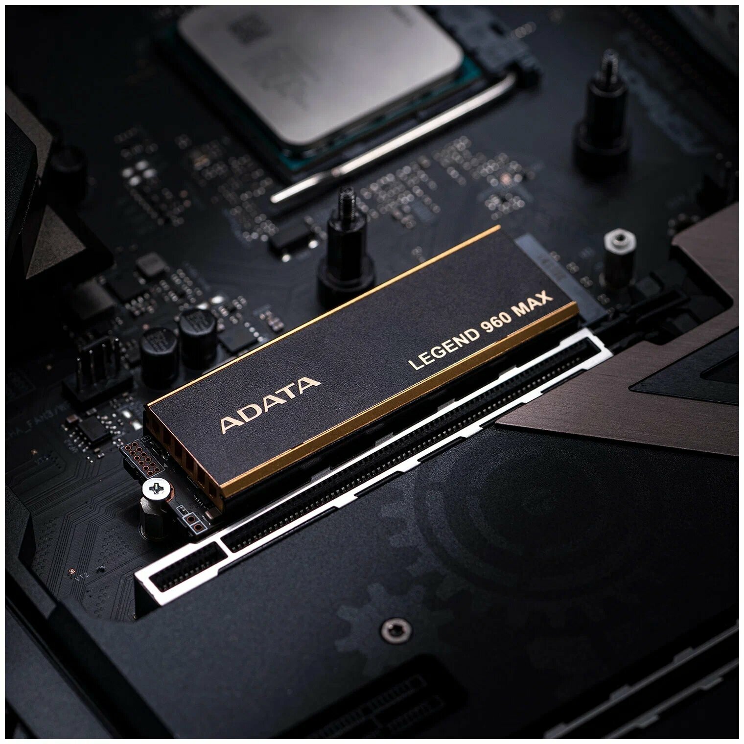 SSD накопитель A-Data Legend 960 Max ALEG-960M-1TCS 1ТБ, M.2 2280, PCIe 4.0 x4, NVMe, M.2