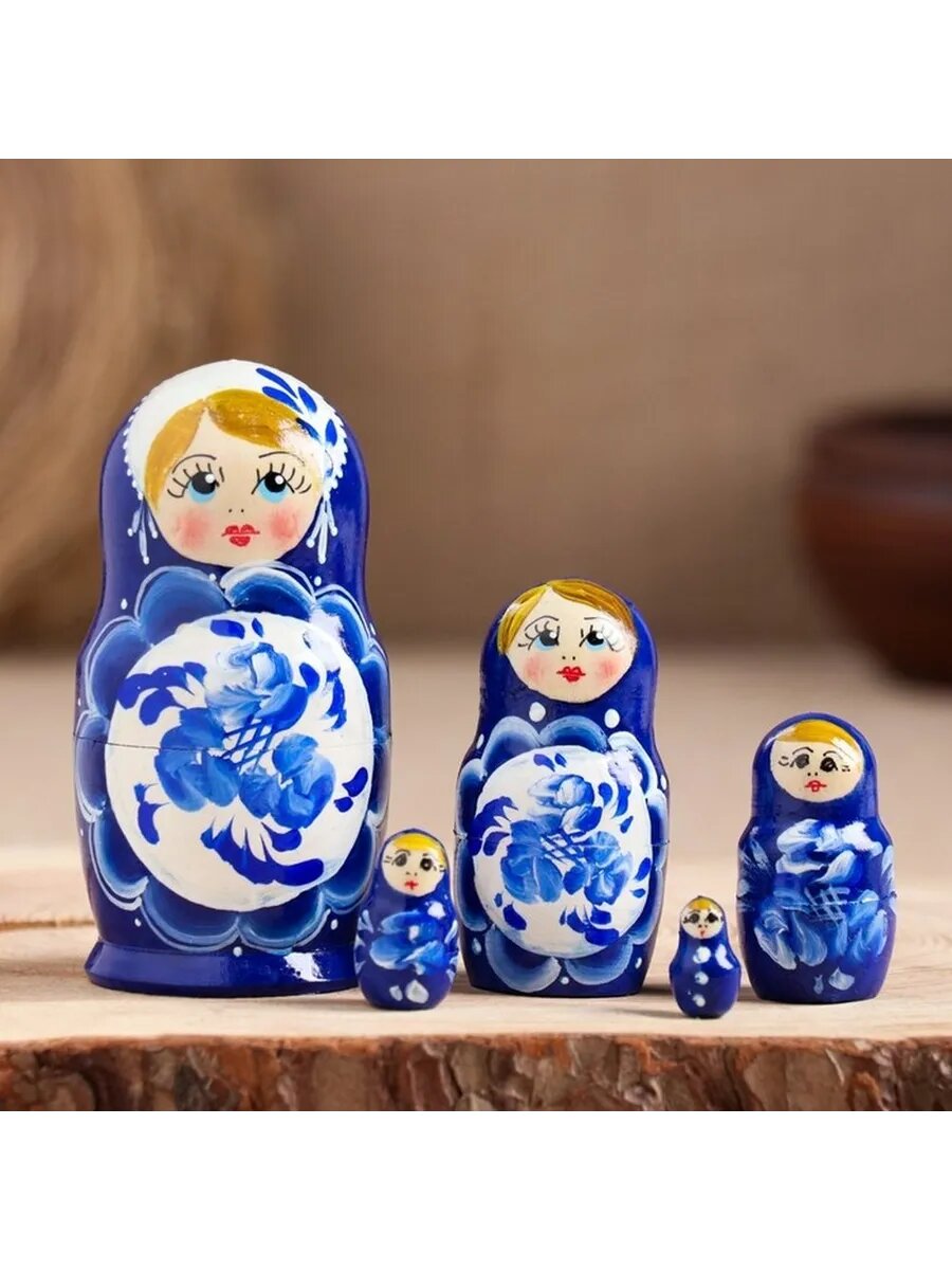 Русская матрёшка с подносом, 5 кукольных фигур