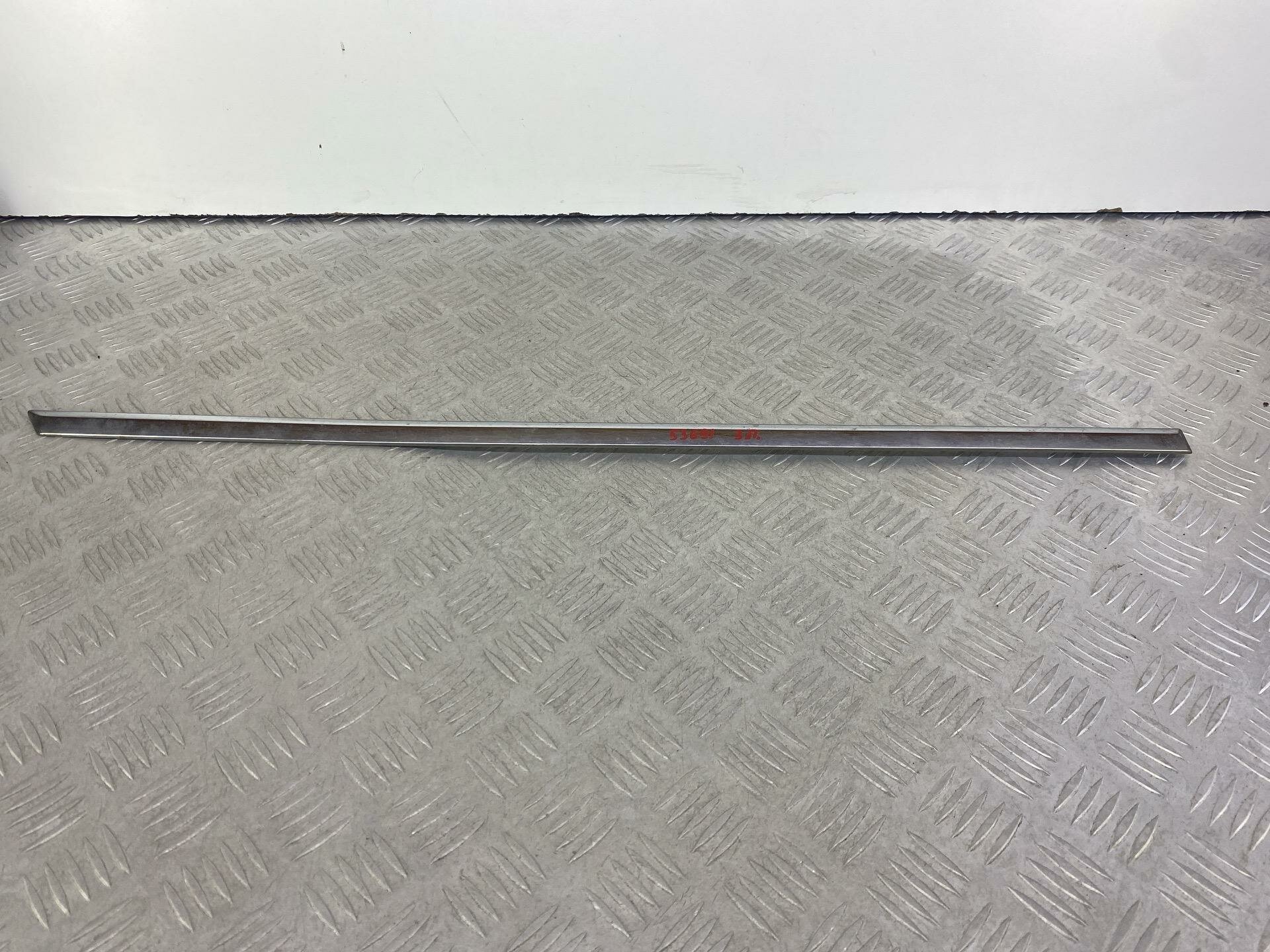 Молдинг двери задней правой Volkswagen Passat B6 2006 3C0853754A