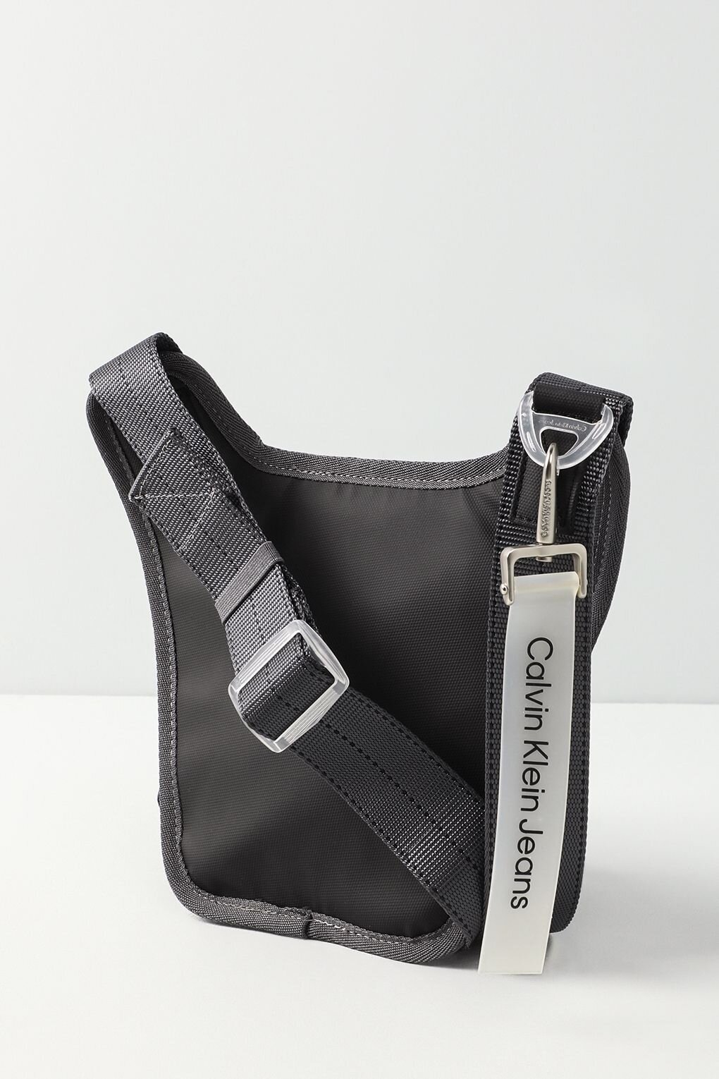 Сумка CALVIN KLEIN, черный — фото 1
