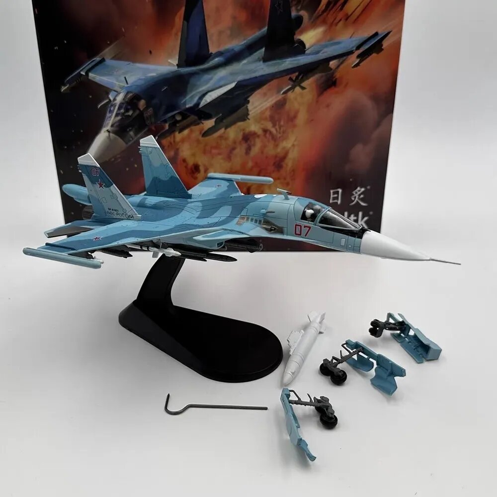 1:100 Сплавная модель истребителя СУ-34.