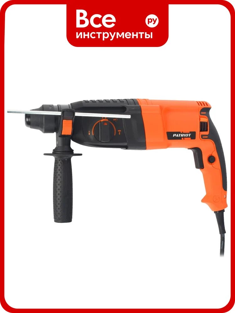 Перфоратор Patriot RH 262 140301325 с мощностью 820 Вт, 3 режимами и максимальным диаметром сверления 70 мм в кейсе