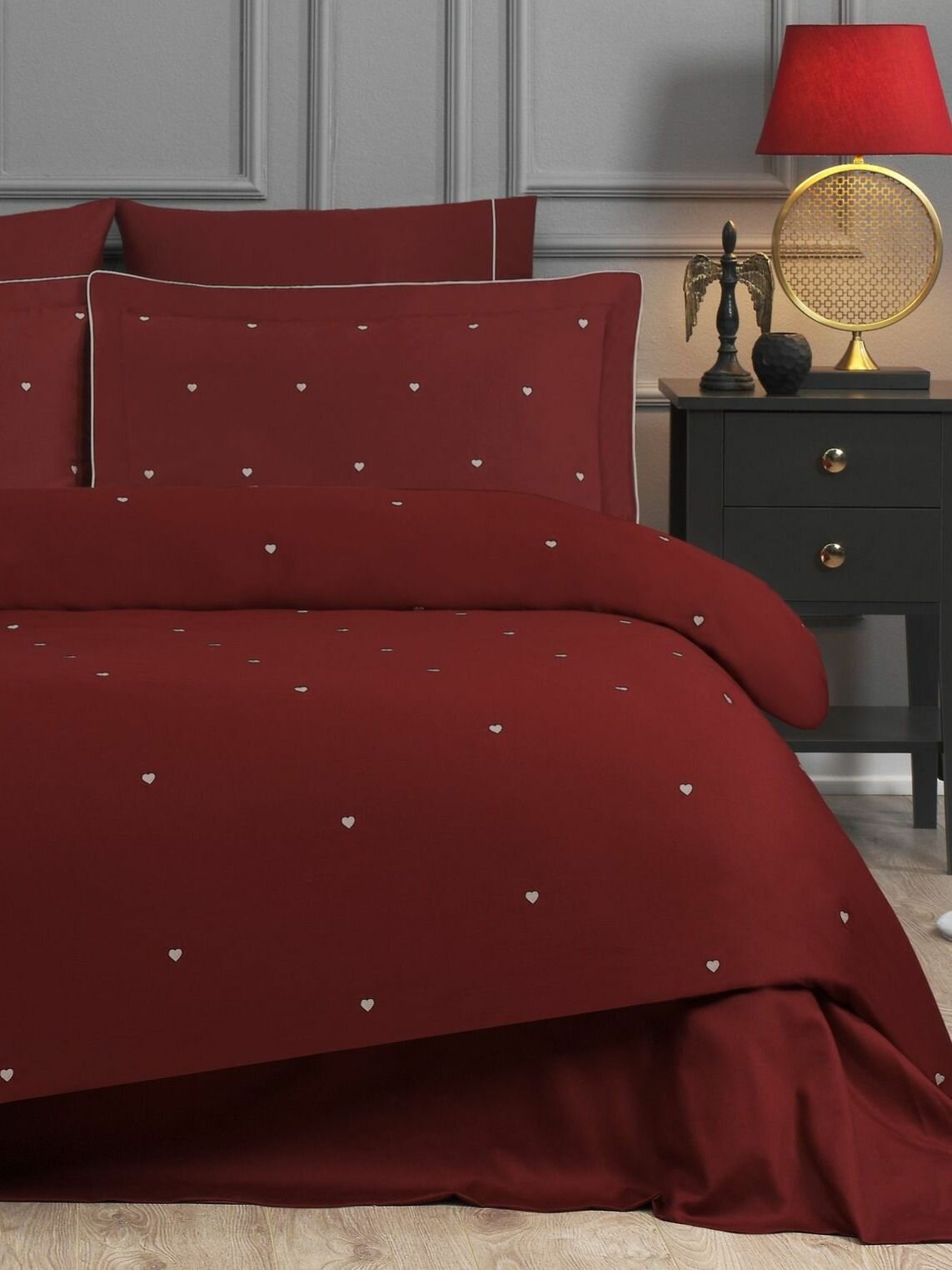 Постельное белье Tivolyo Home Tiamo красный-белый евро