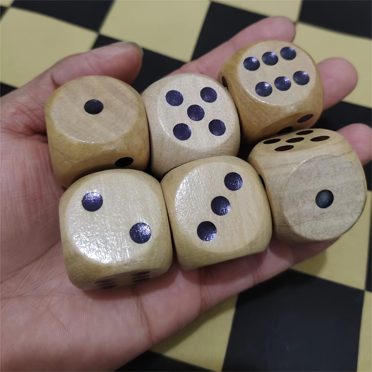 Деревянные игральные кости 6 шт, 1.18 дюйма, с закругленными углами, для настольных игр и вечеринок