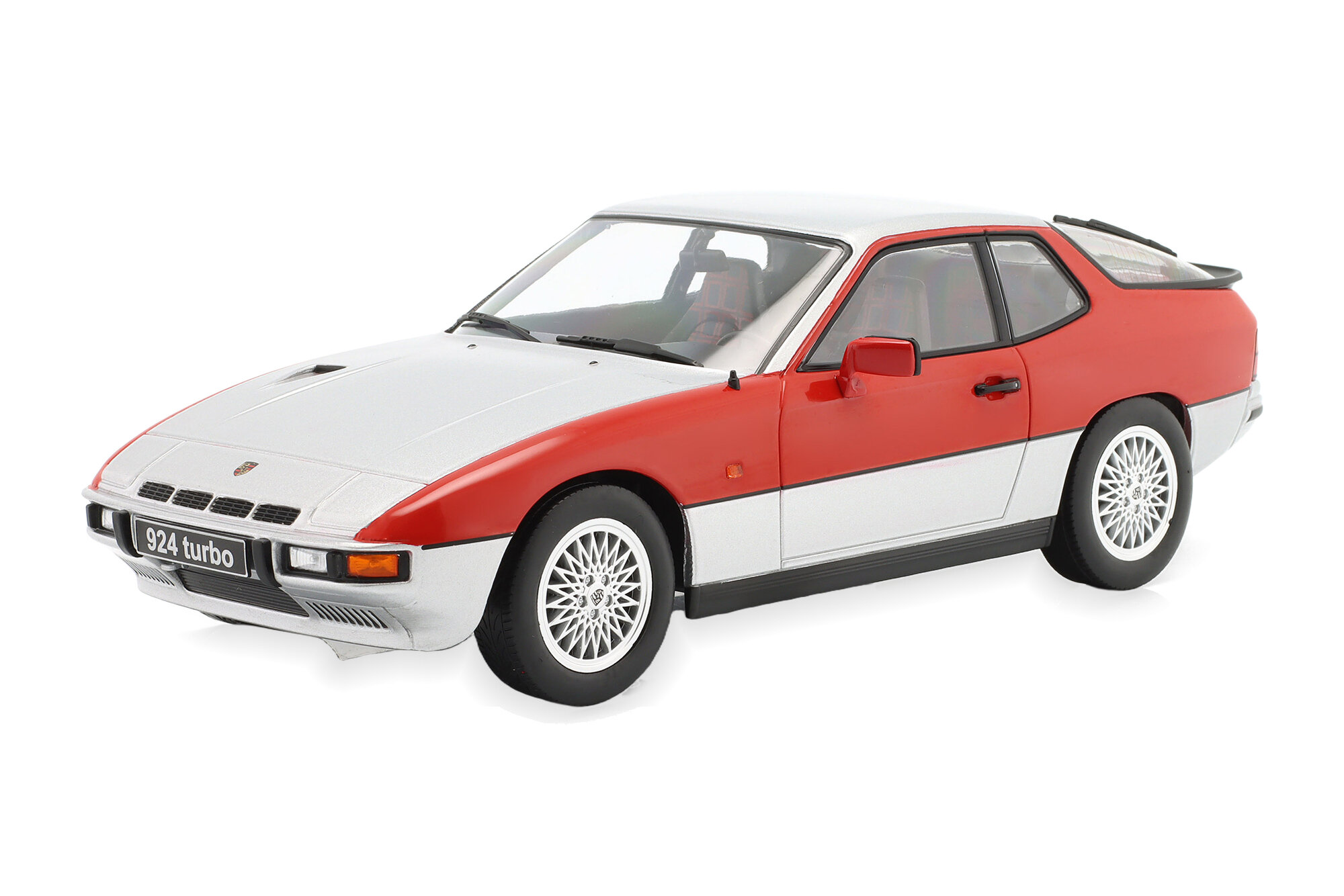 Модель коллекционная KK-SCALE Porsche 924 turbo - 1986 серебристый с красным